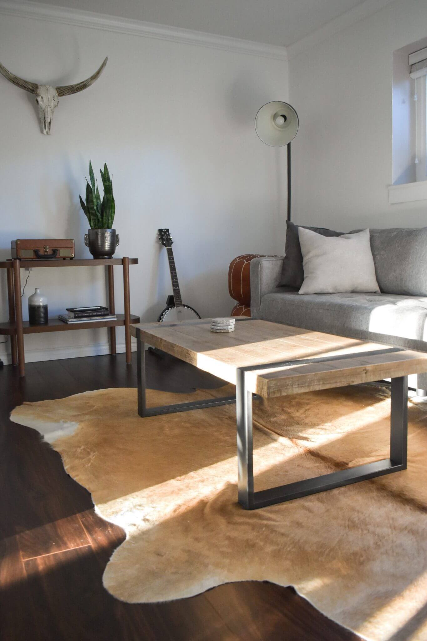 Charm And Elegance Of A Nordic Coffee Table | 100% Norway